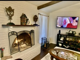 See CrashPads near 74 airports!